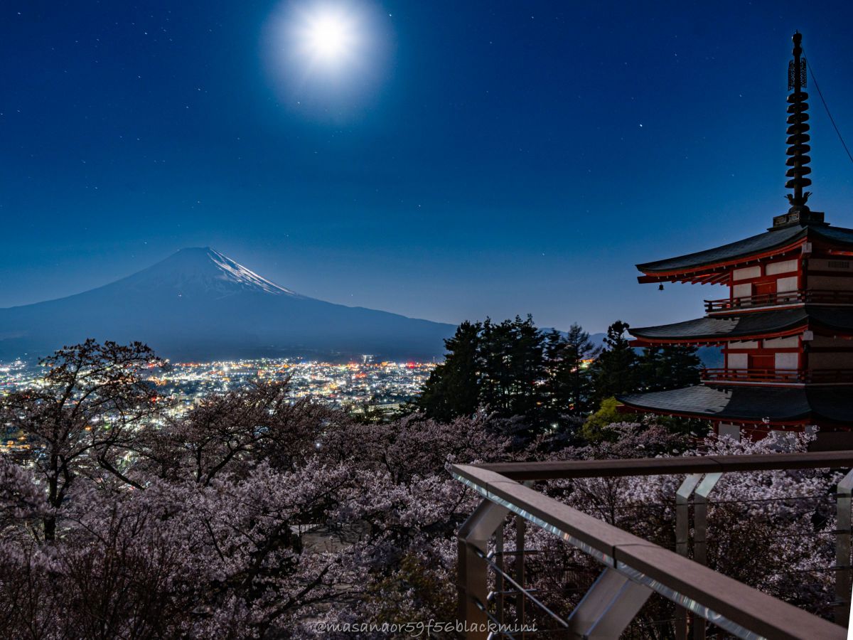 Early morning moon | GANREF
