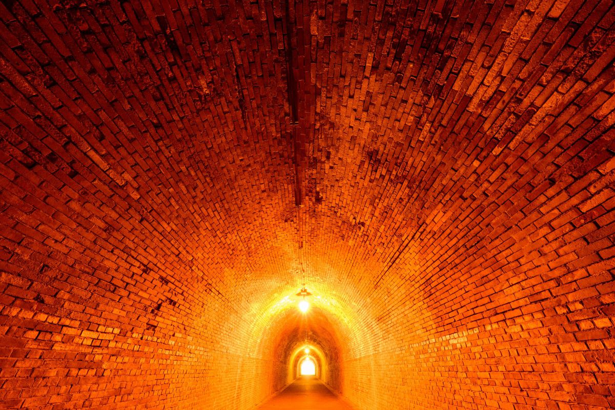 Meiji Tunnel-1511 | GANREF