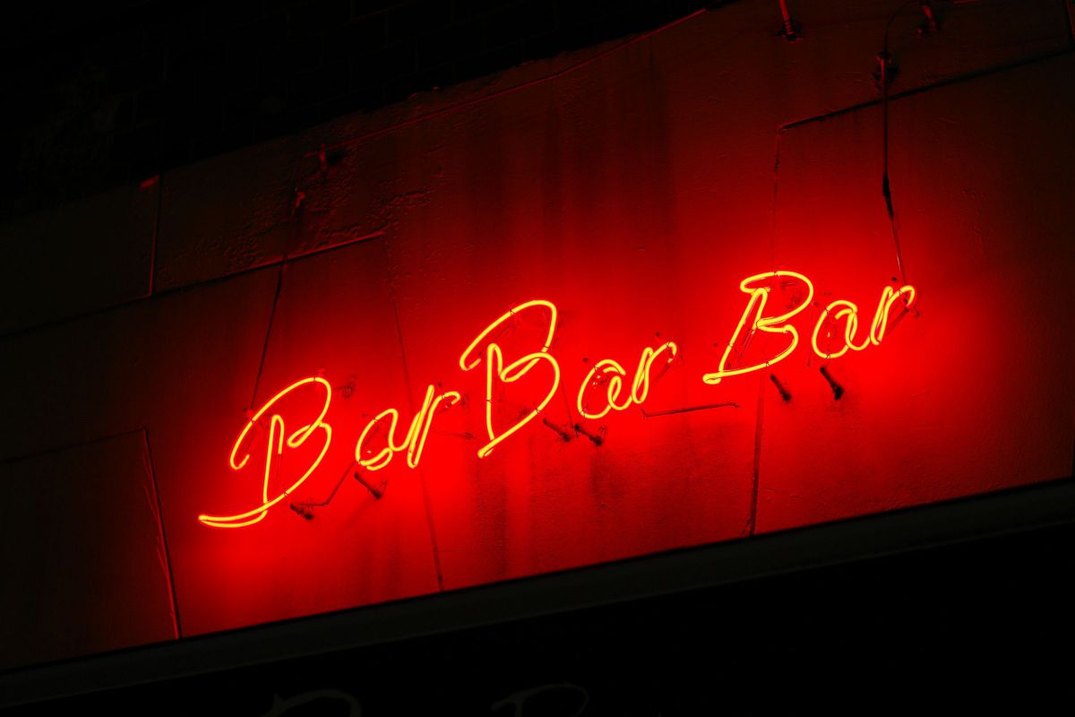 Bar Bar Bar | GANREF