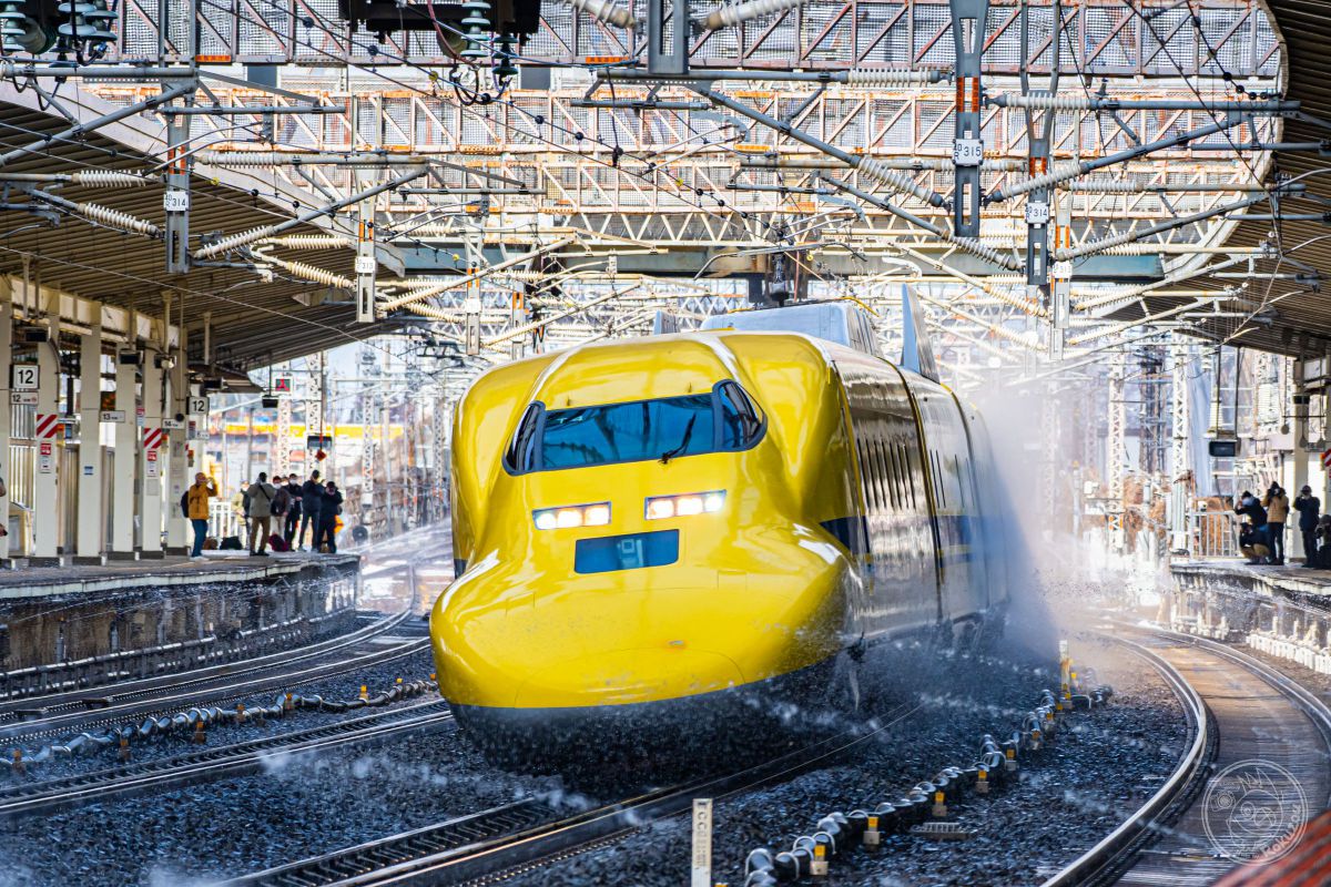 Happy Yellow Shinkansen ドクターイエロー | GANREF