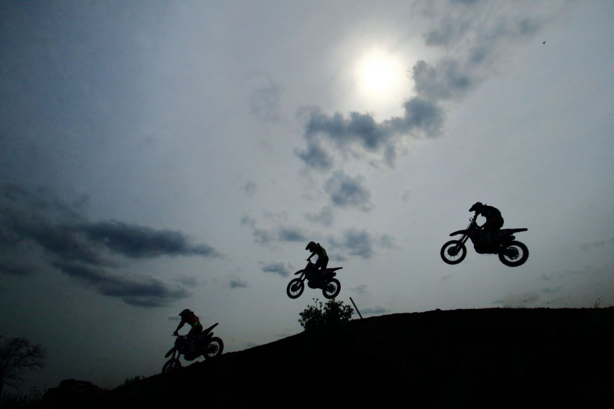 cool fighting | GANREF