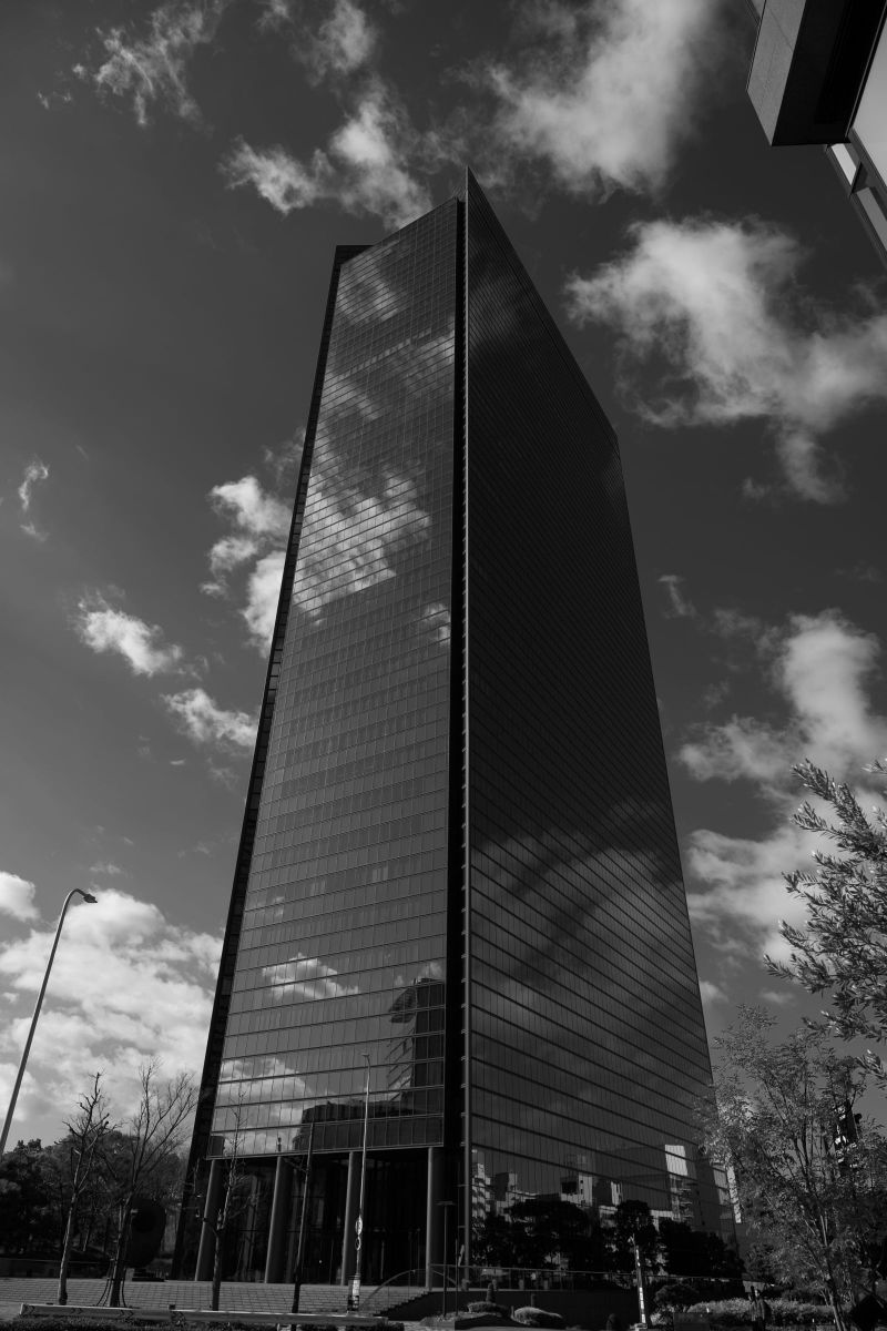 モノクロ都市風景_15 | GANREF