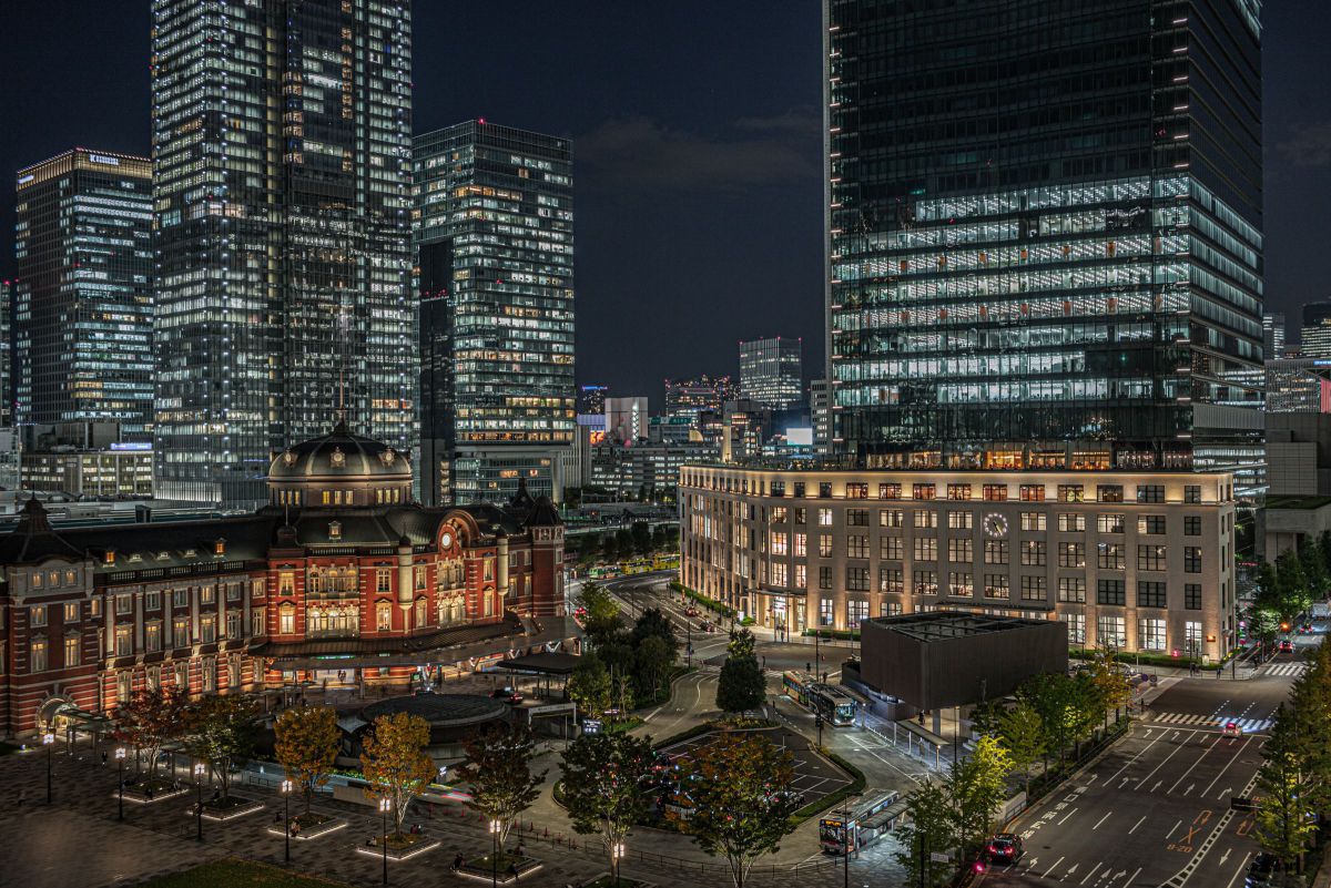 Tokyo Station at night | GANREF