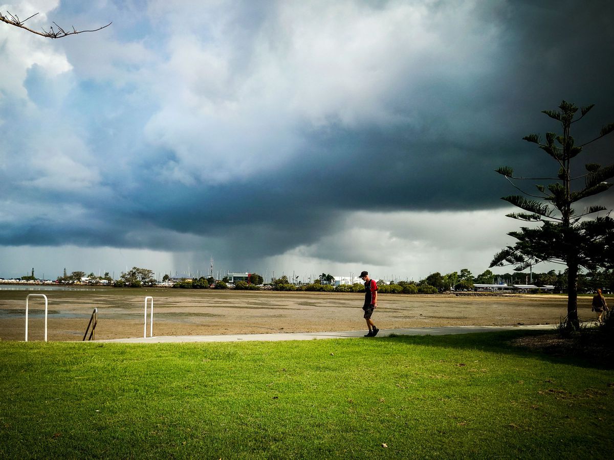 The spot heavy rain | GANREF