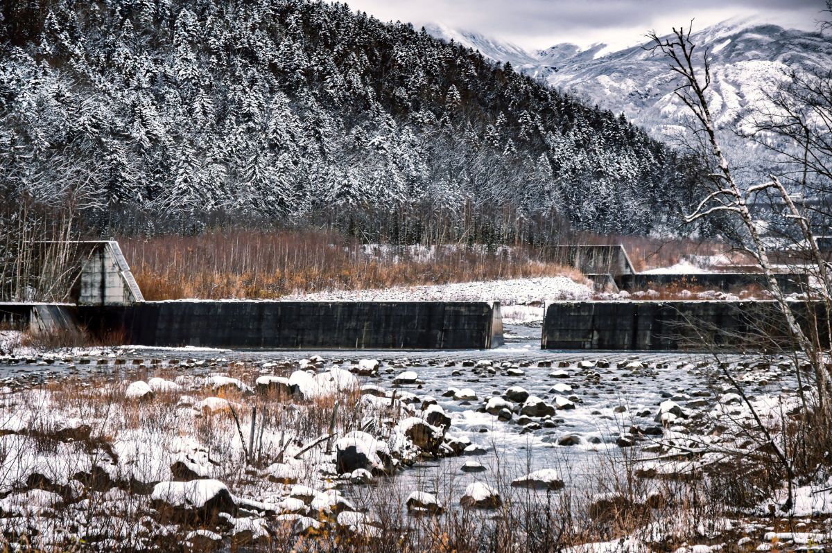 BLUE RIVER／寒流 | GANREF