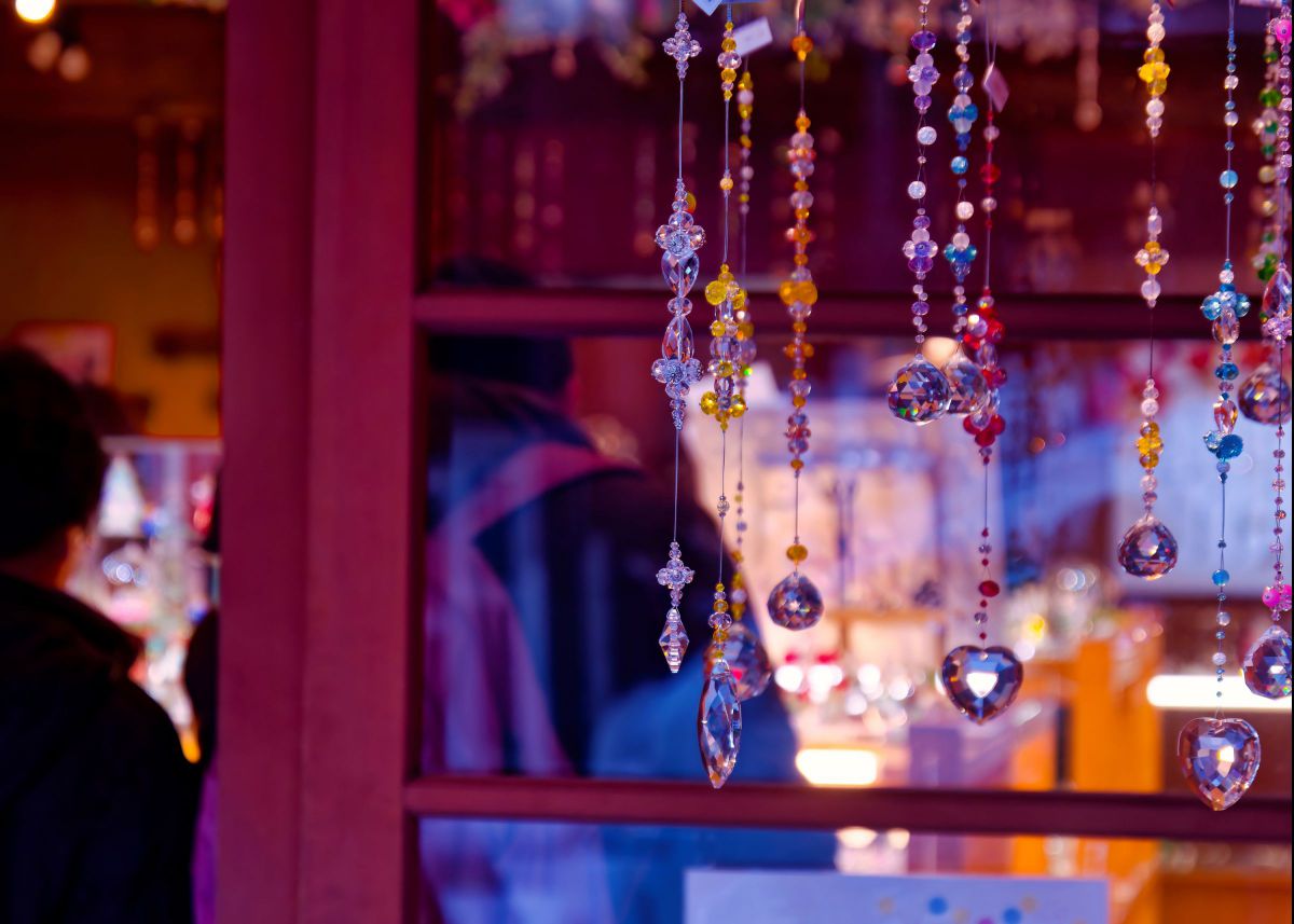 inside of the window Ⅰ | GANREF