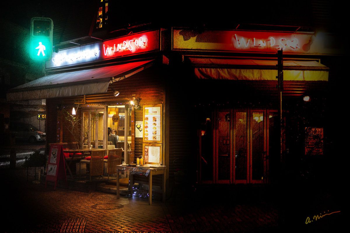 Night Corner | GANREF