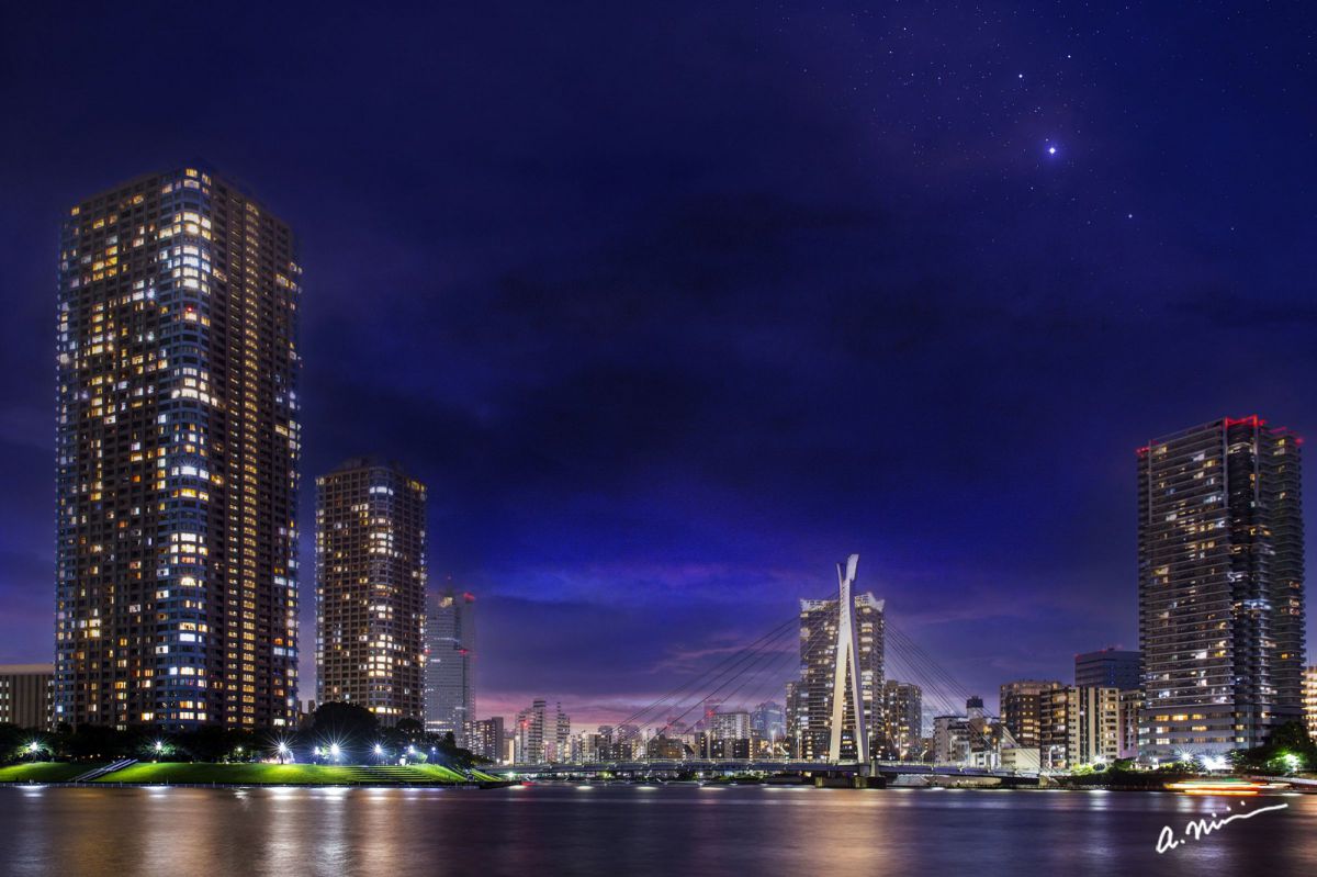 Night in Rivercity | GANREF