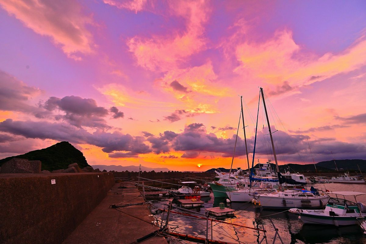 沈む夕陽 | GANREF