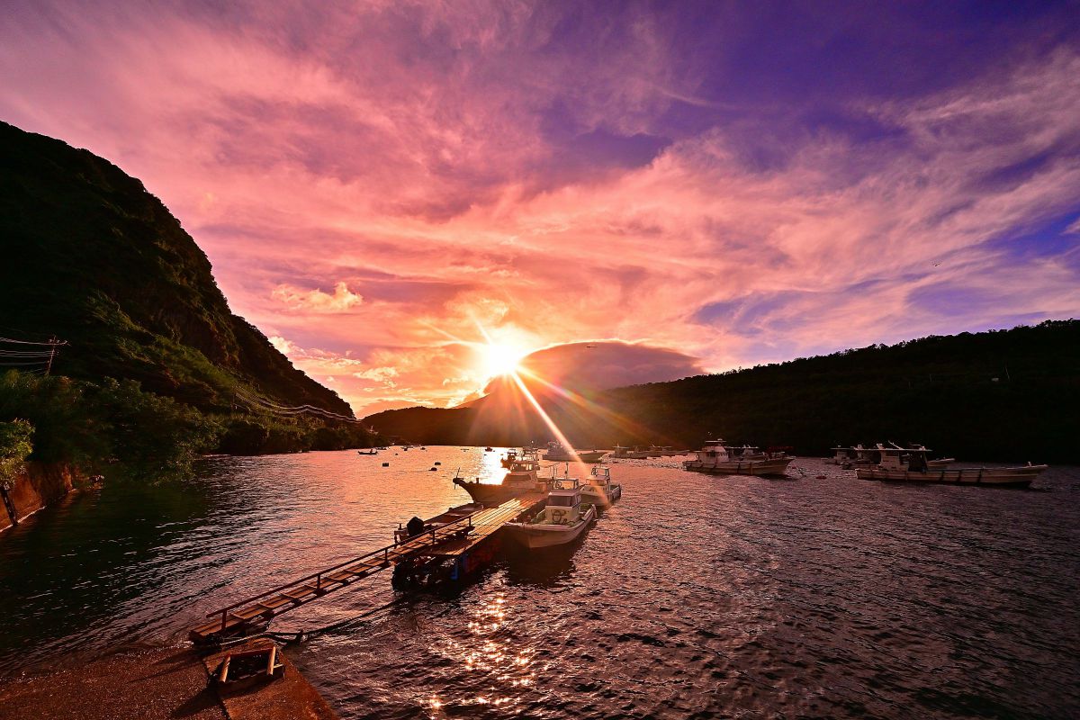 入り江暮色 | GANREF