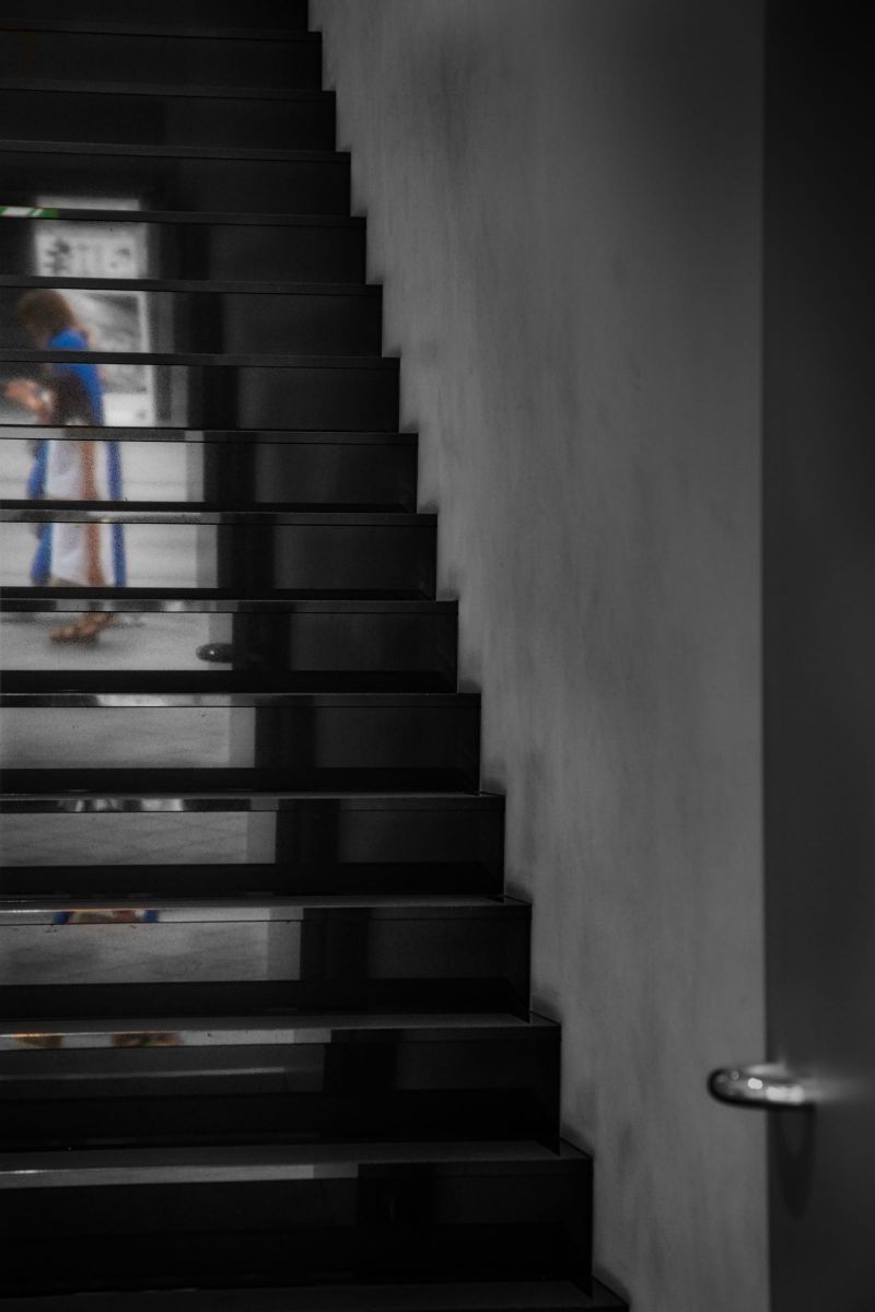Mirror stairs | GANREF