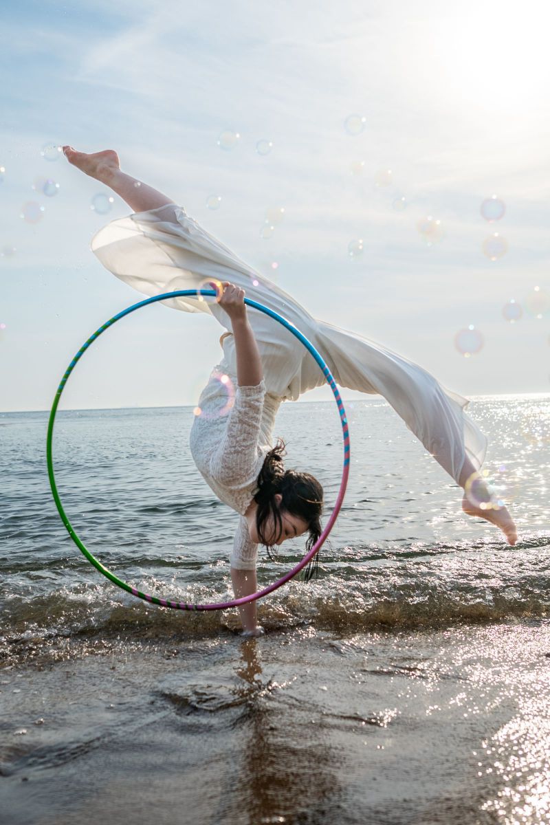 Hoop Girl | GANREF