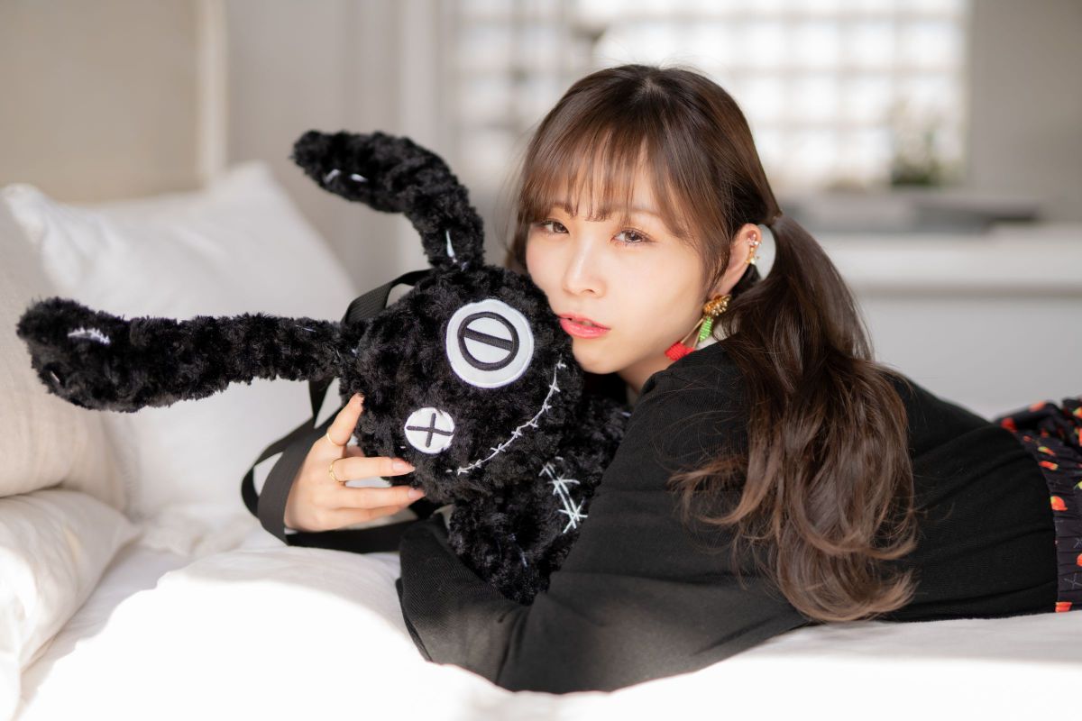 Monster loves her | GANREF