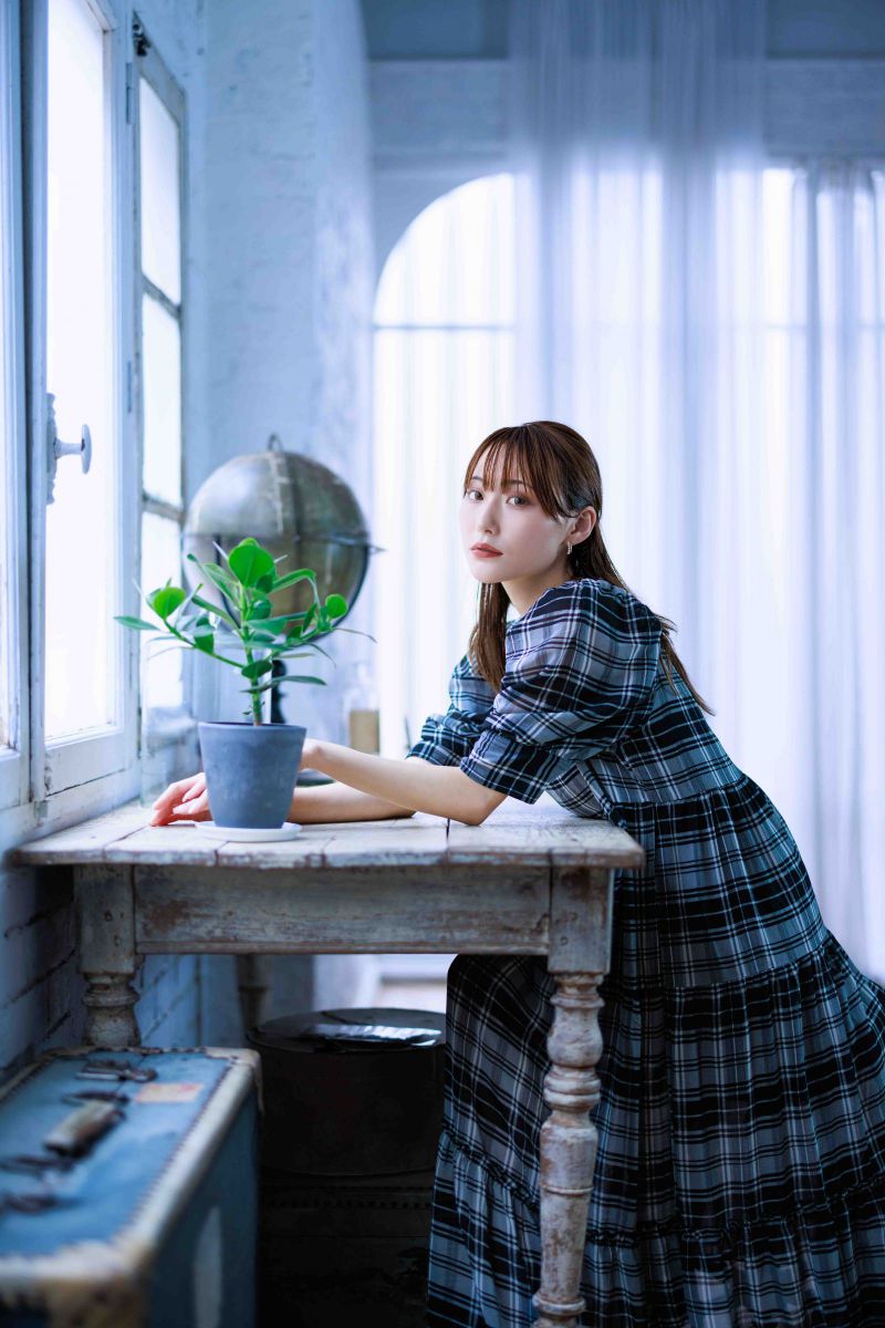 窓辺の午後 | GANREF