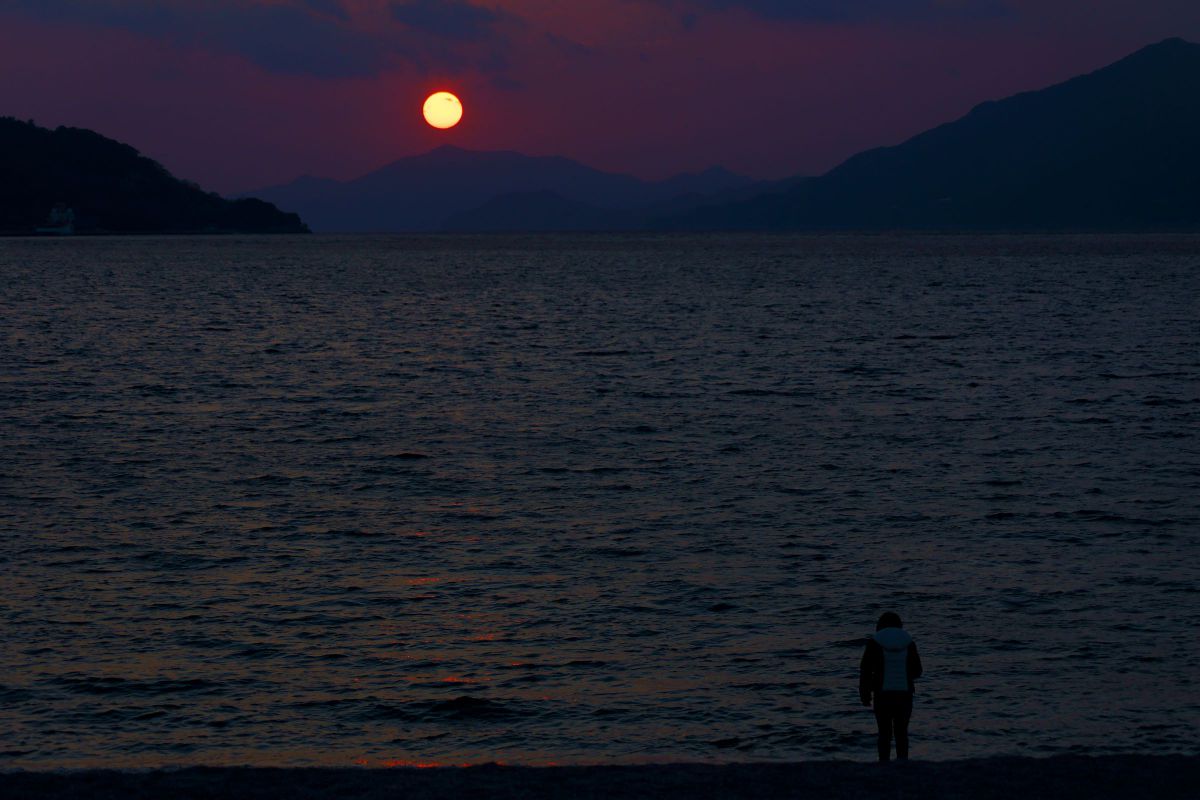 アンダーな夕景 | GANREF