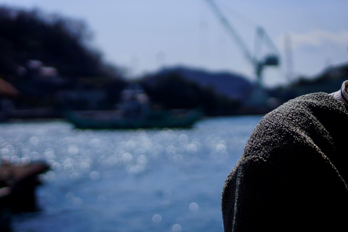 陽光の中で | GANREF