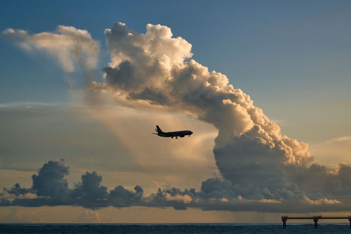 夕刻の期待と機体 | GANREF