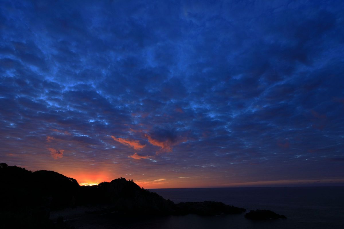 Blue Moment | GANREF