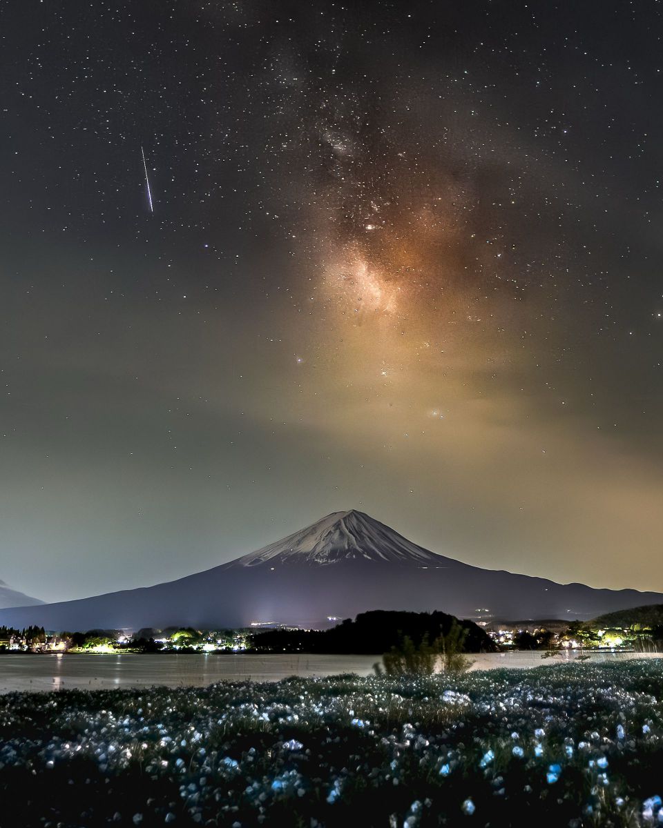 天の川×ネモフィラ×富士山×流れ星 | GANREF
