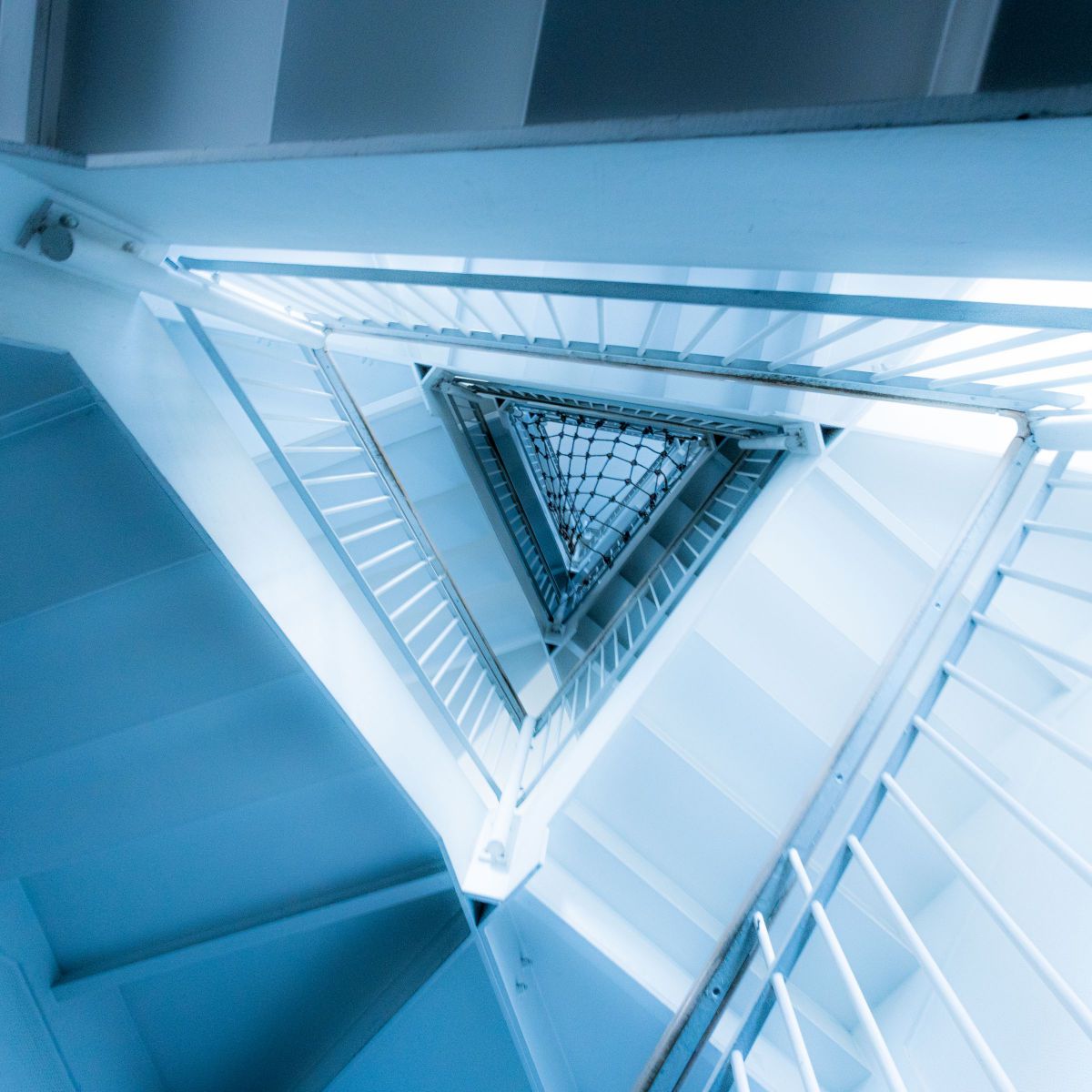 Triangle two。 | GANREF