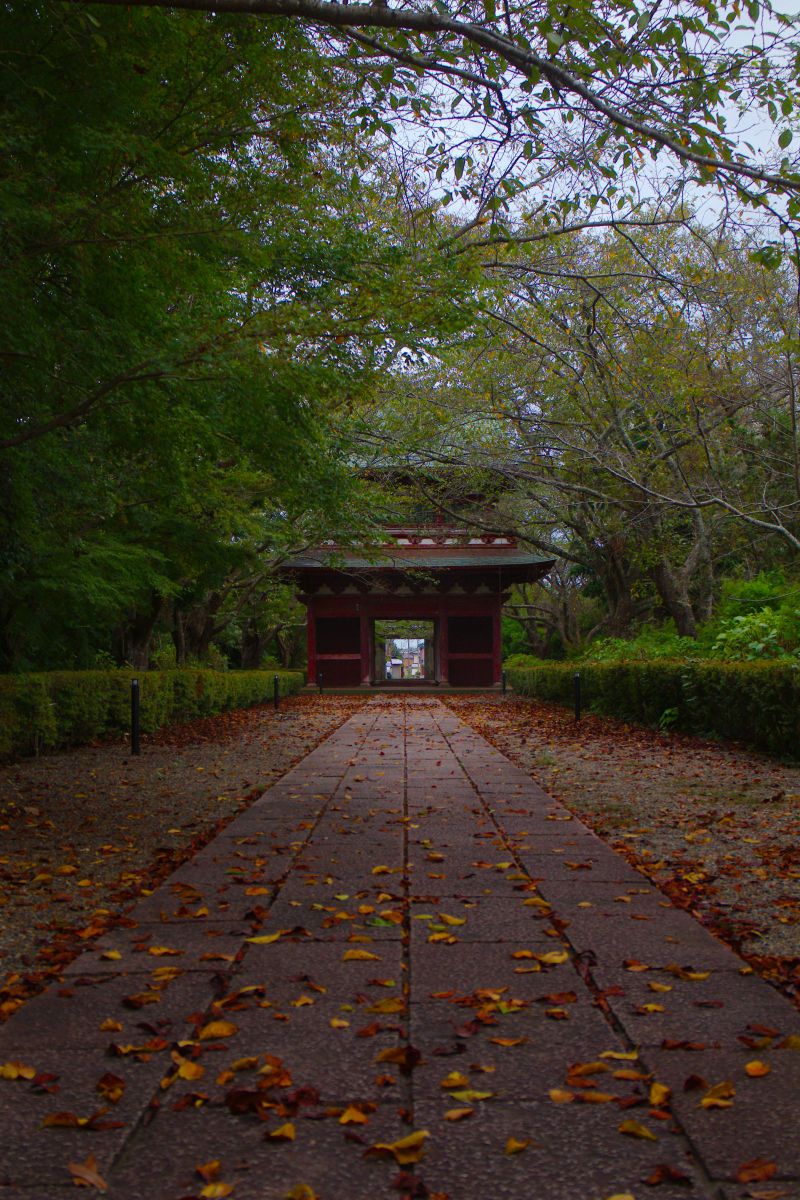 静けさとともに | GANREF