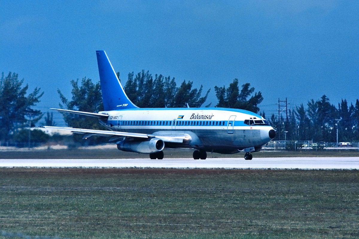 記憶の記録：カリブのモヒカン―バハマ航空ボーイング737 | GANREF