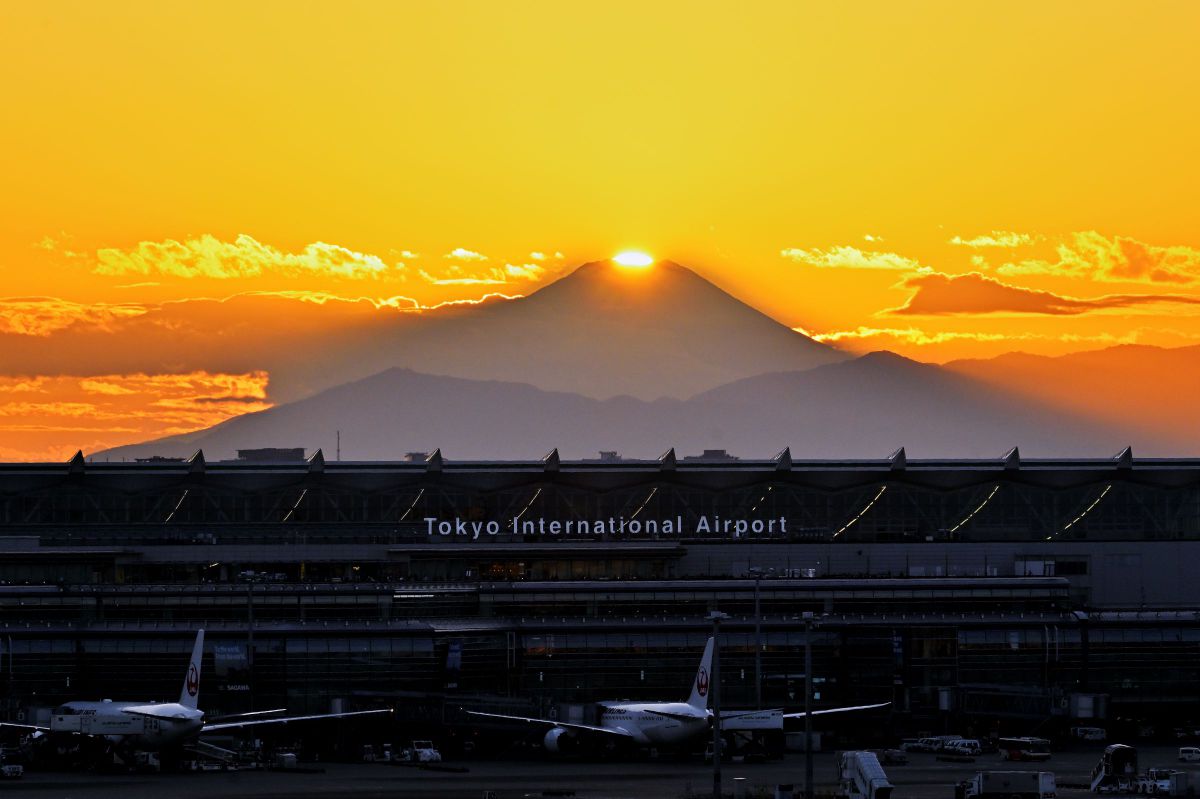 ダイヤモンド富士＠羽田空港 | GANREF