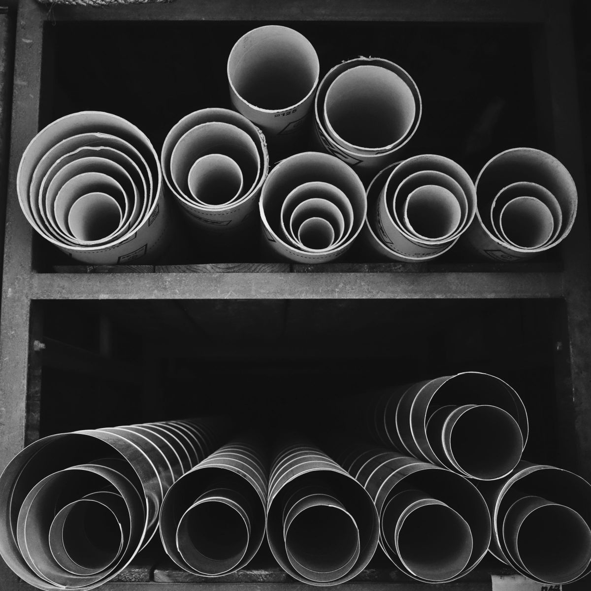 Monochrome Circle | GANREF