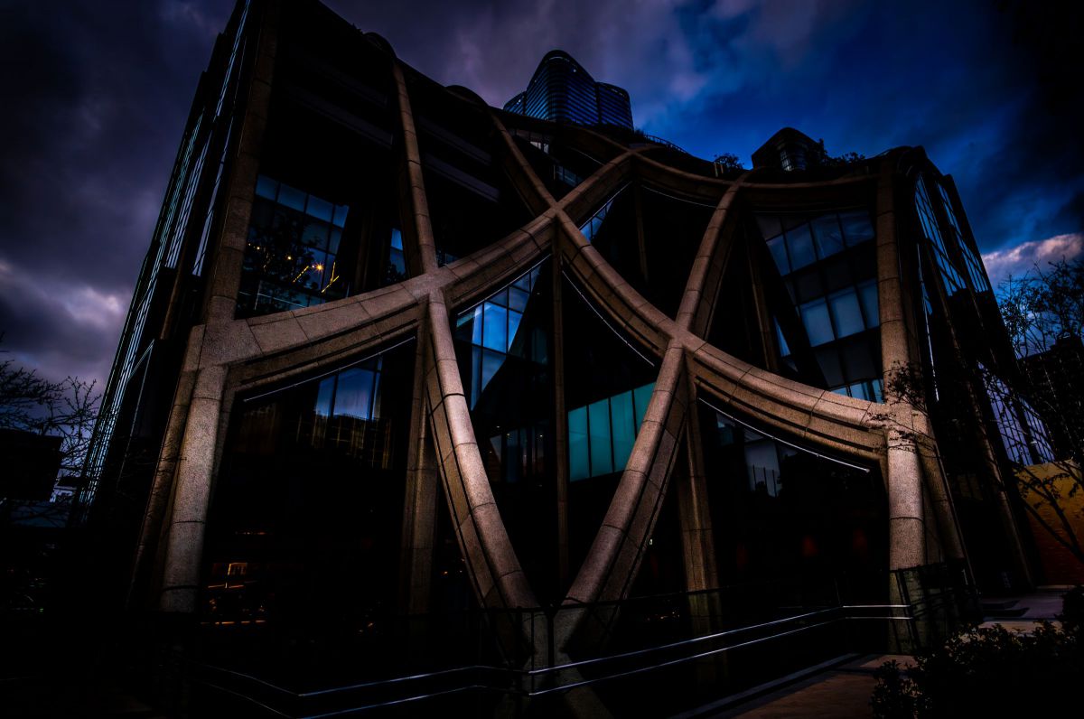 Modern Urban Building | GANREF