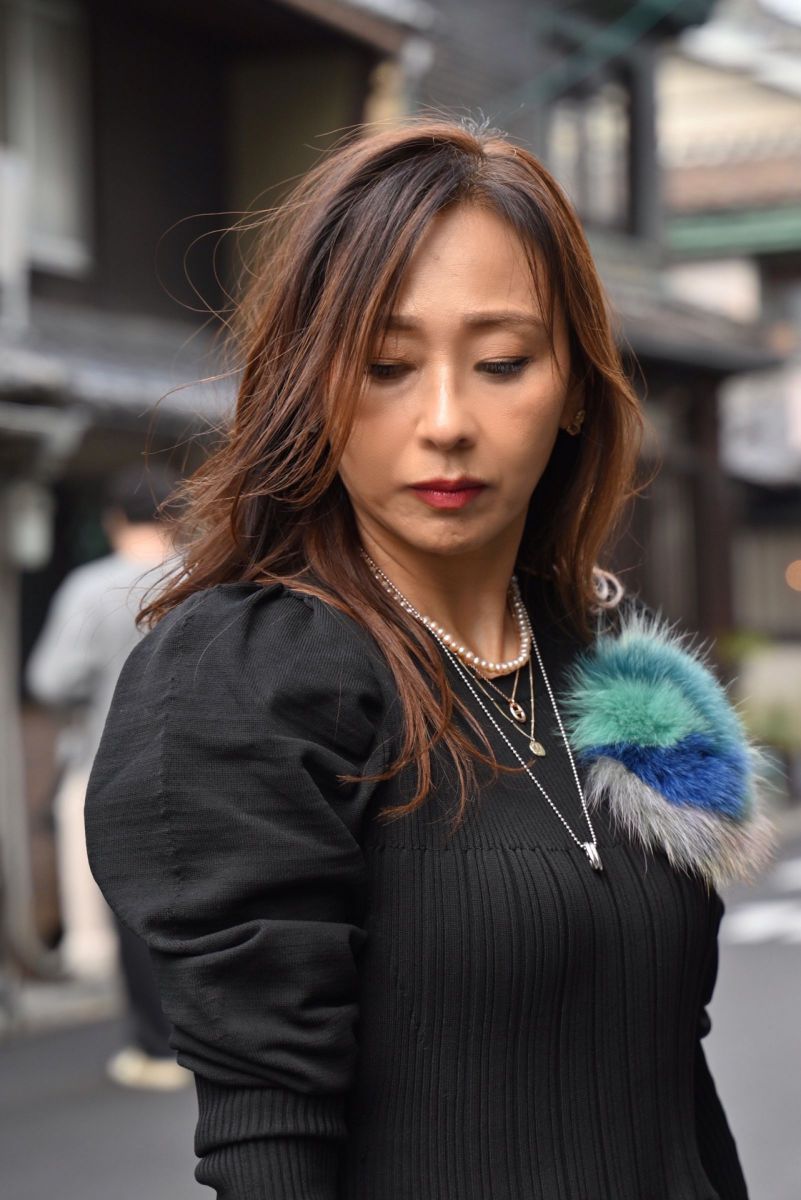 Woman in Black | GANREF