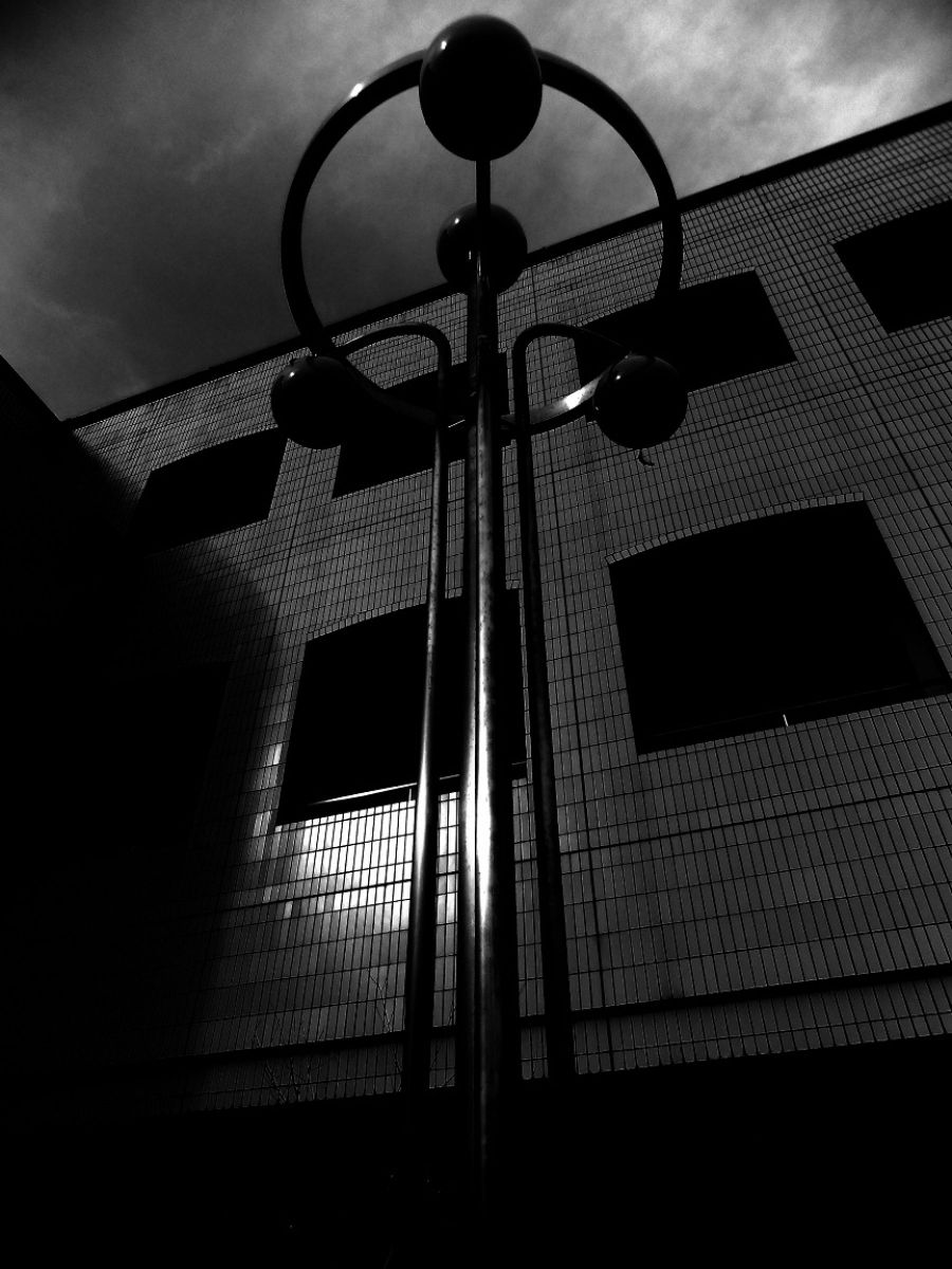 light and shadow with luster | GANREF