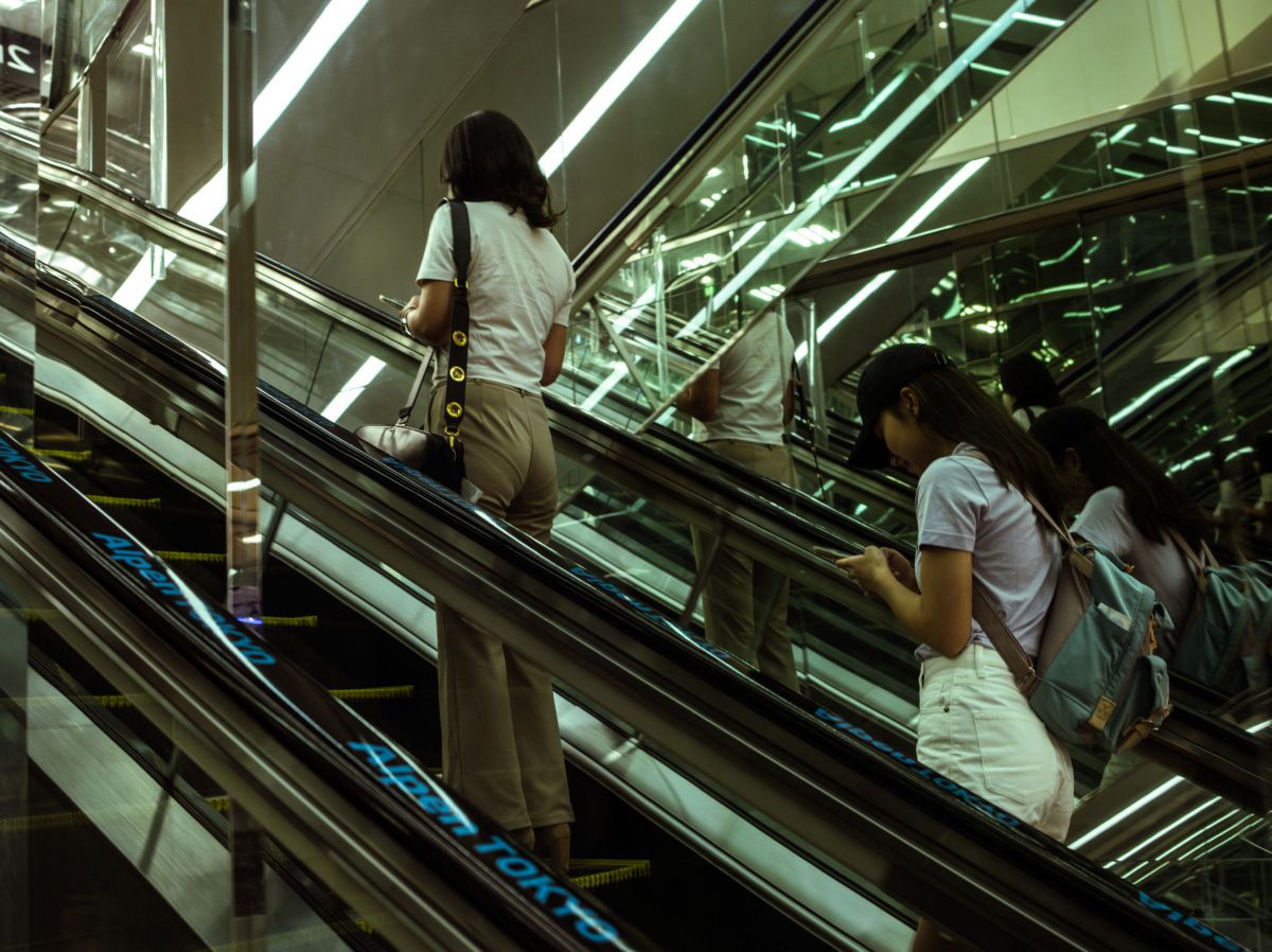 Matching Mirror | GANREF