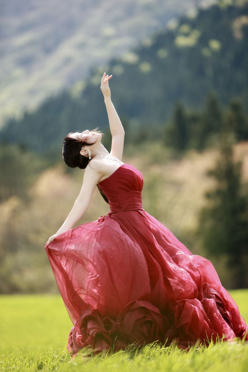 5月の草原で | GANREF