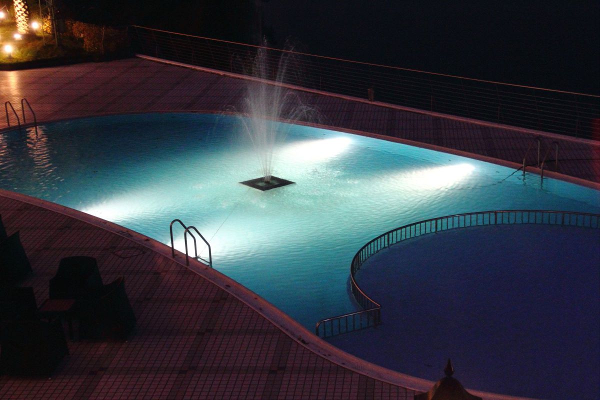 pool at night | GANREF