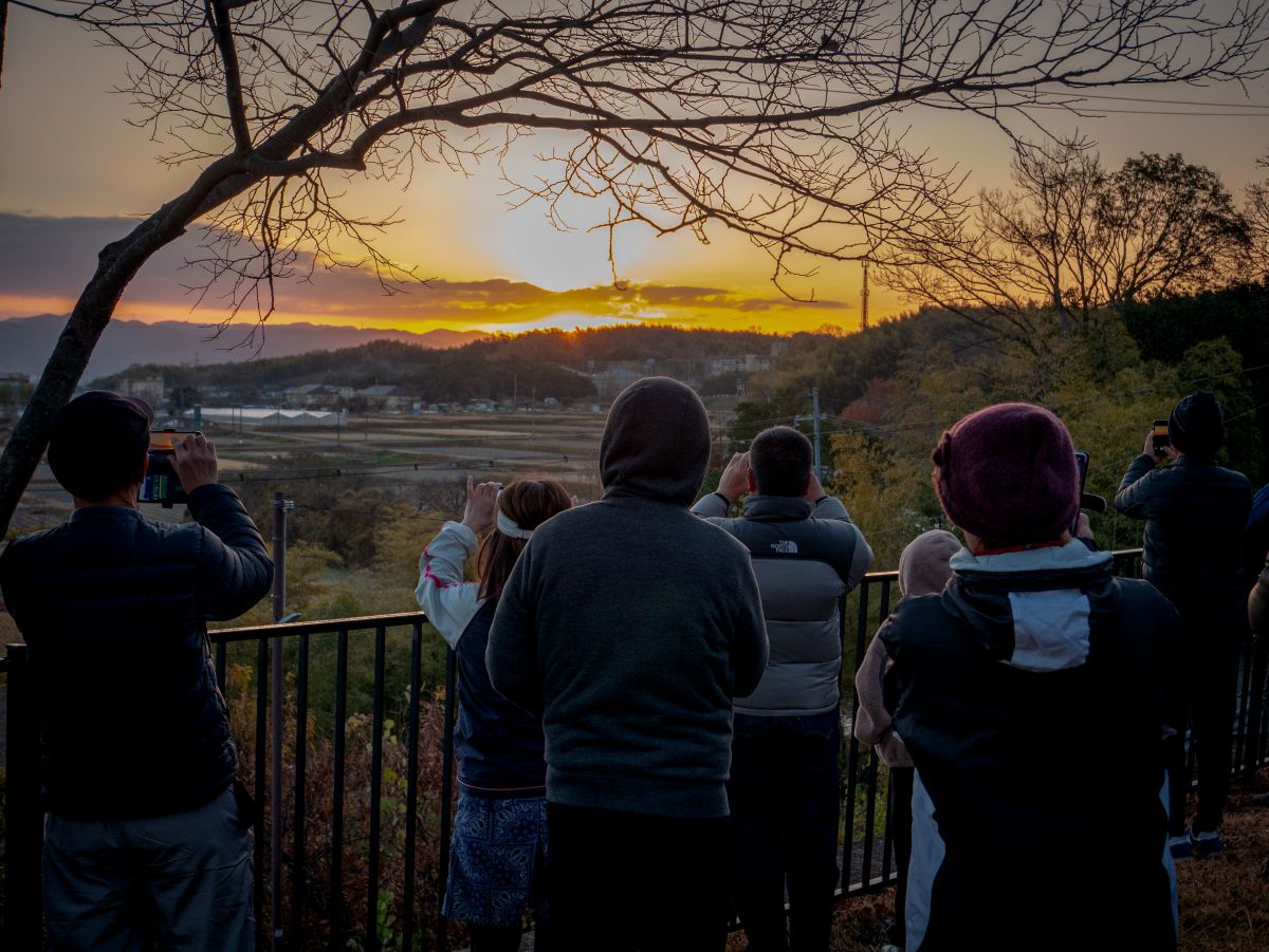 2025年初日の出を待つ | GANREF