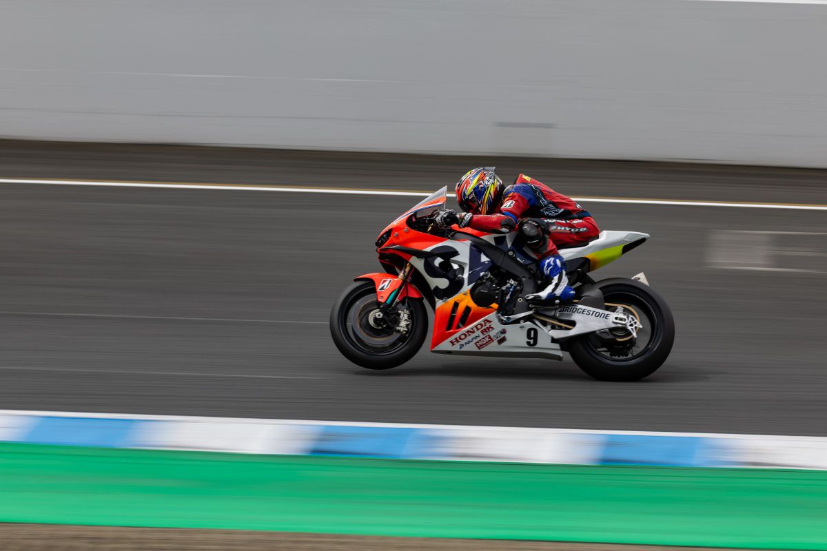 Go ! ahead !! | GANREF