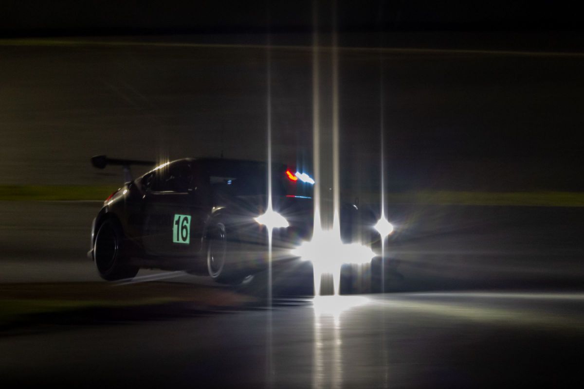 夜も跳ねる | GANREF