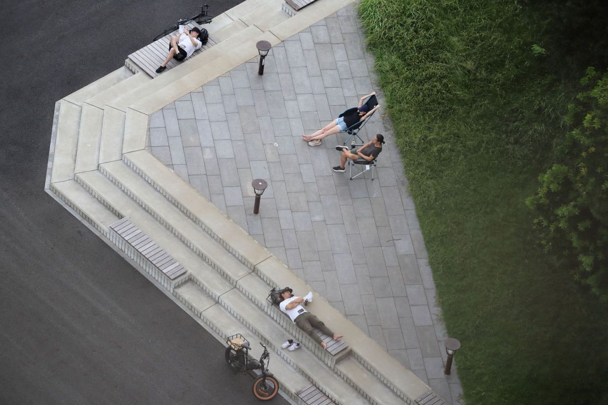 180°の鏡 | GANREF