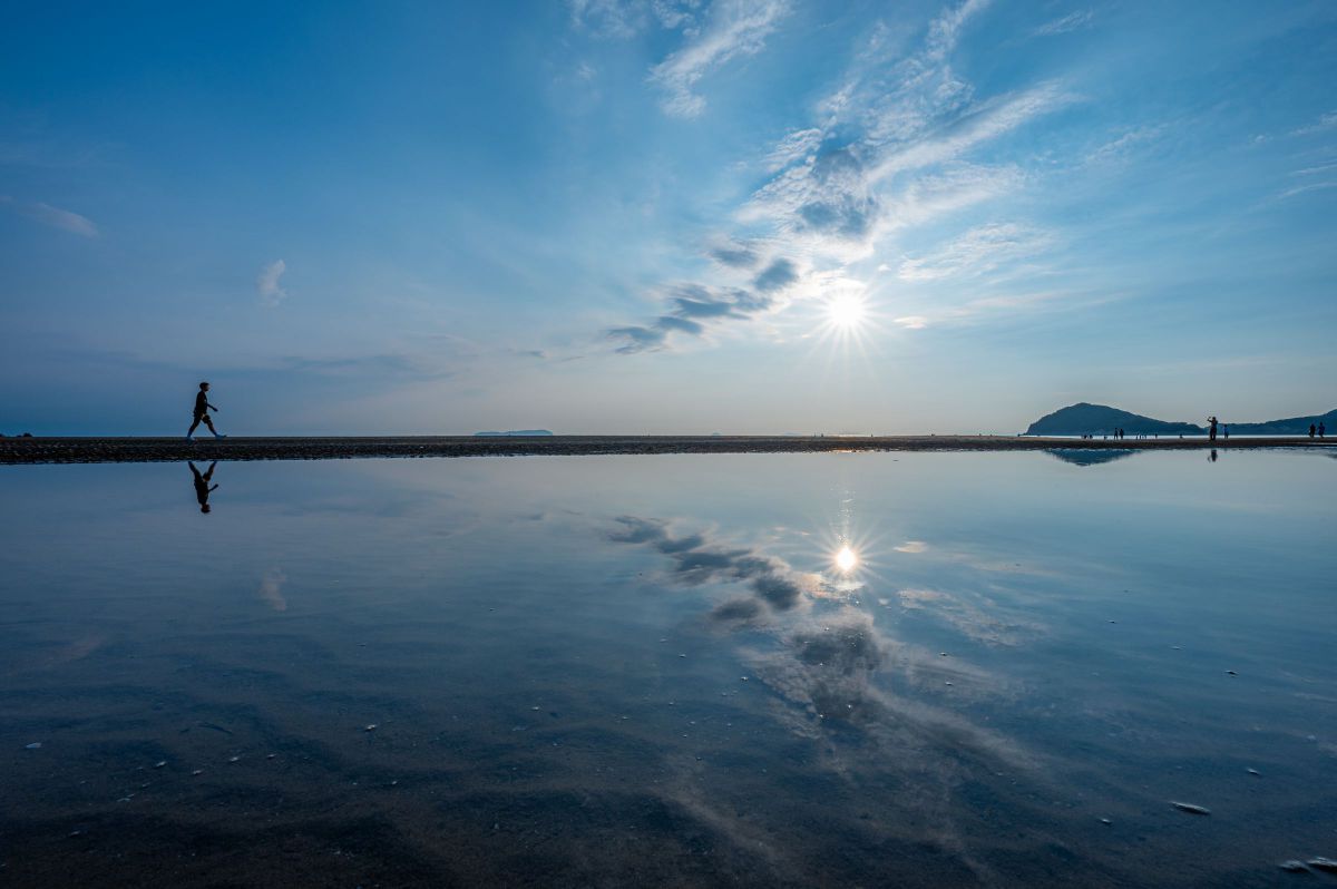 Walking toward a bright future | GANREF