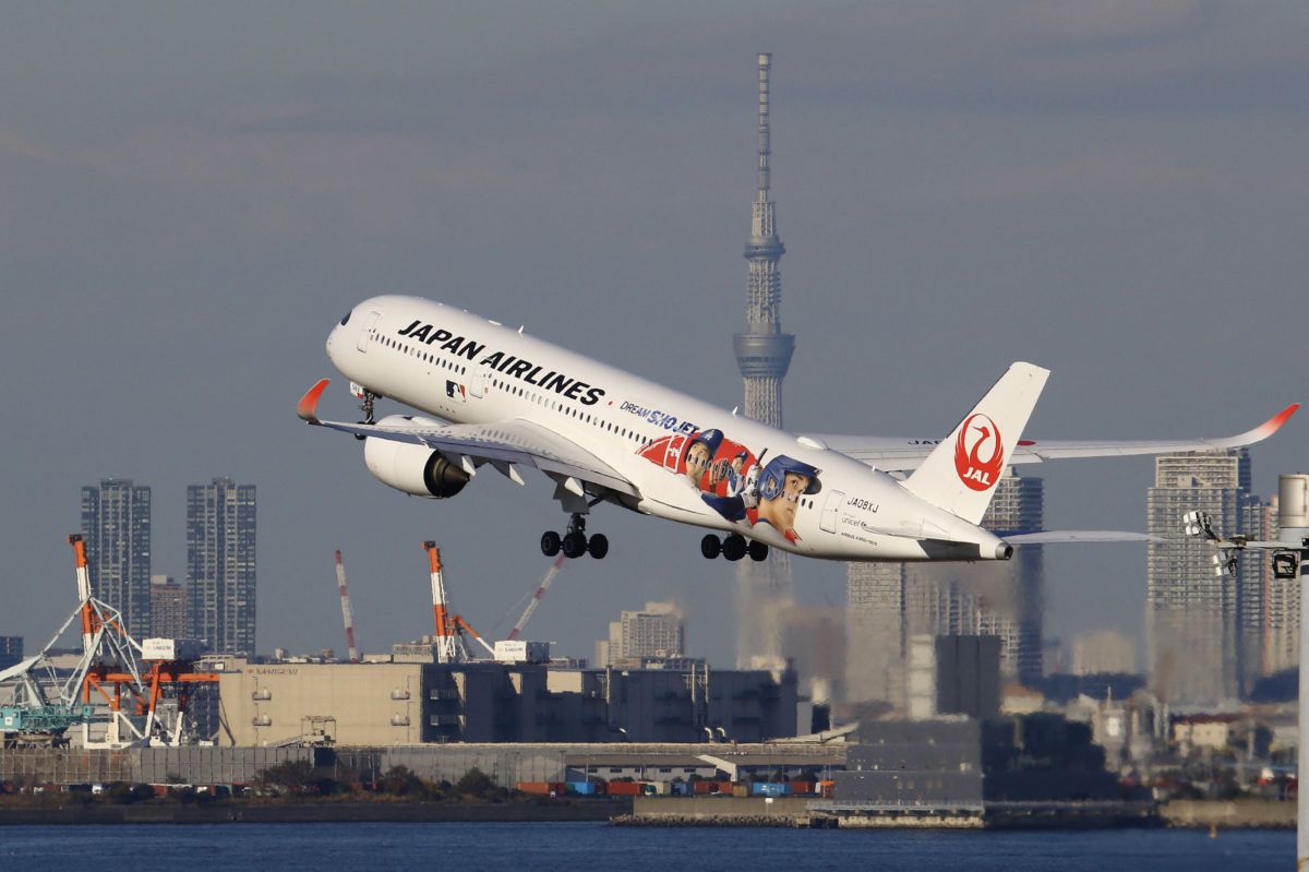 JA08XJ_JL321_HND-FUK_A359_DREAM SHO JET | GANREF