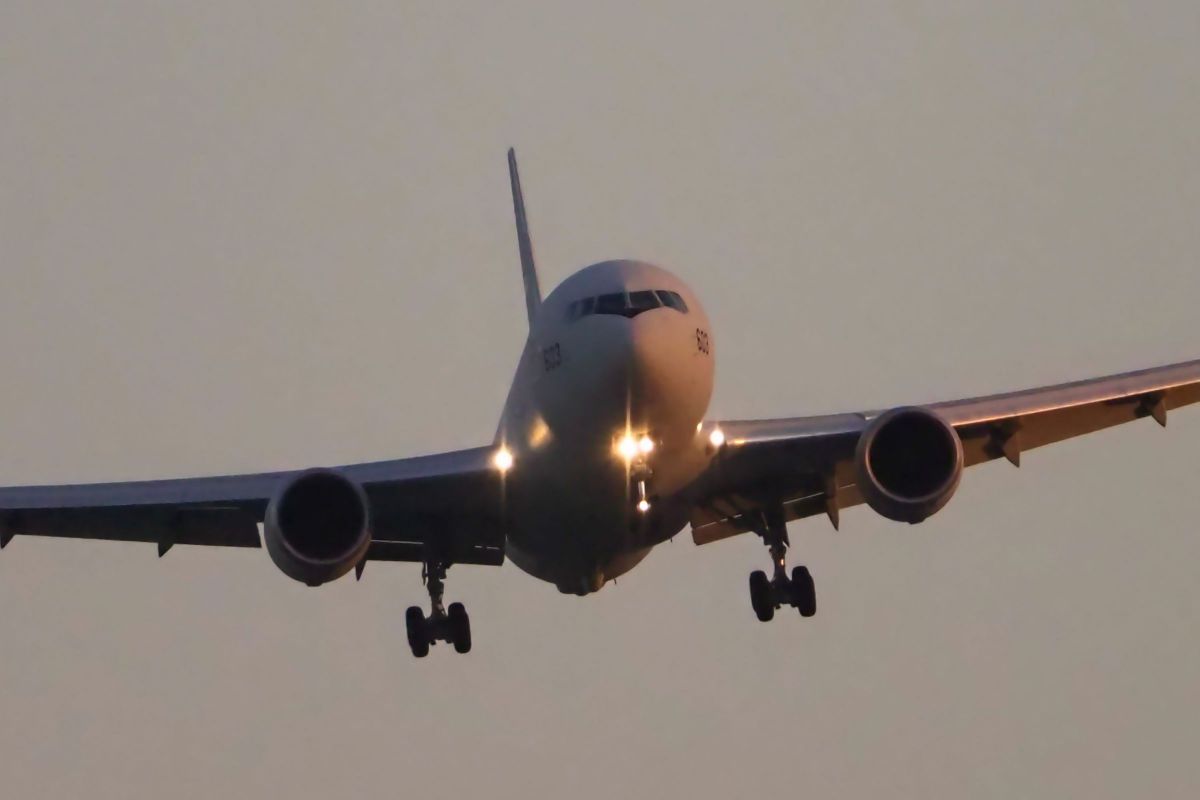 KC-767空中給油機の着陸 | GANREF