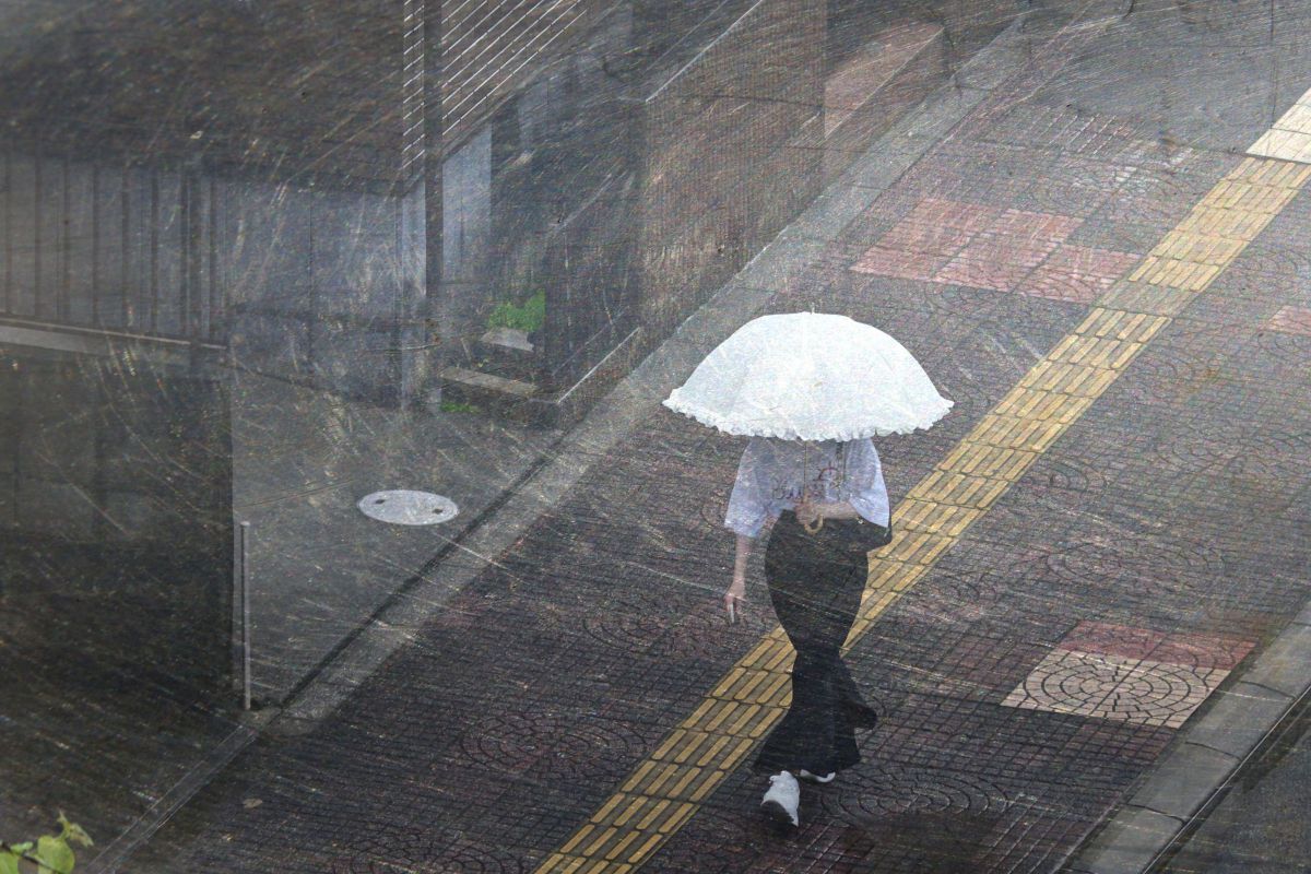 通りの人々 61 | GANREF