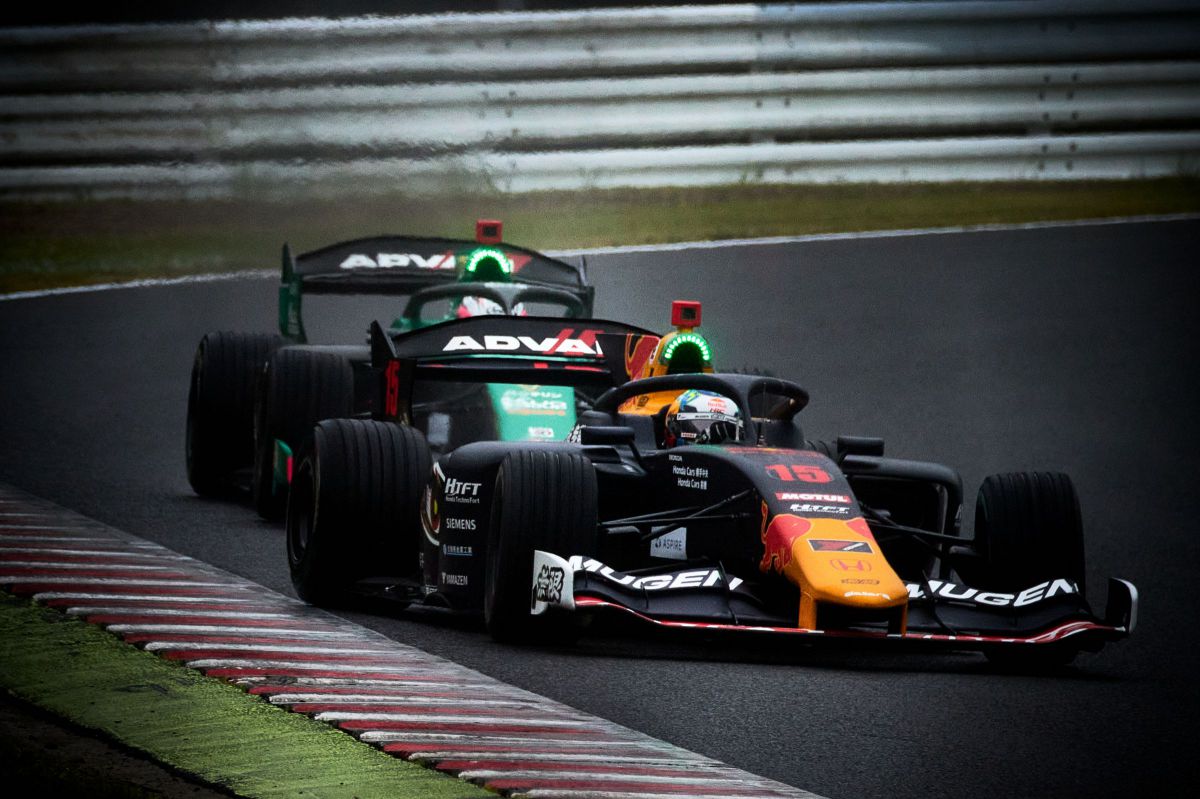 前は譲らない。 | GANREF