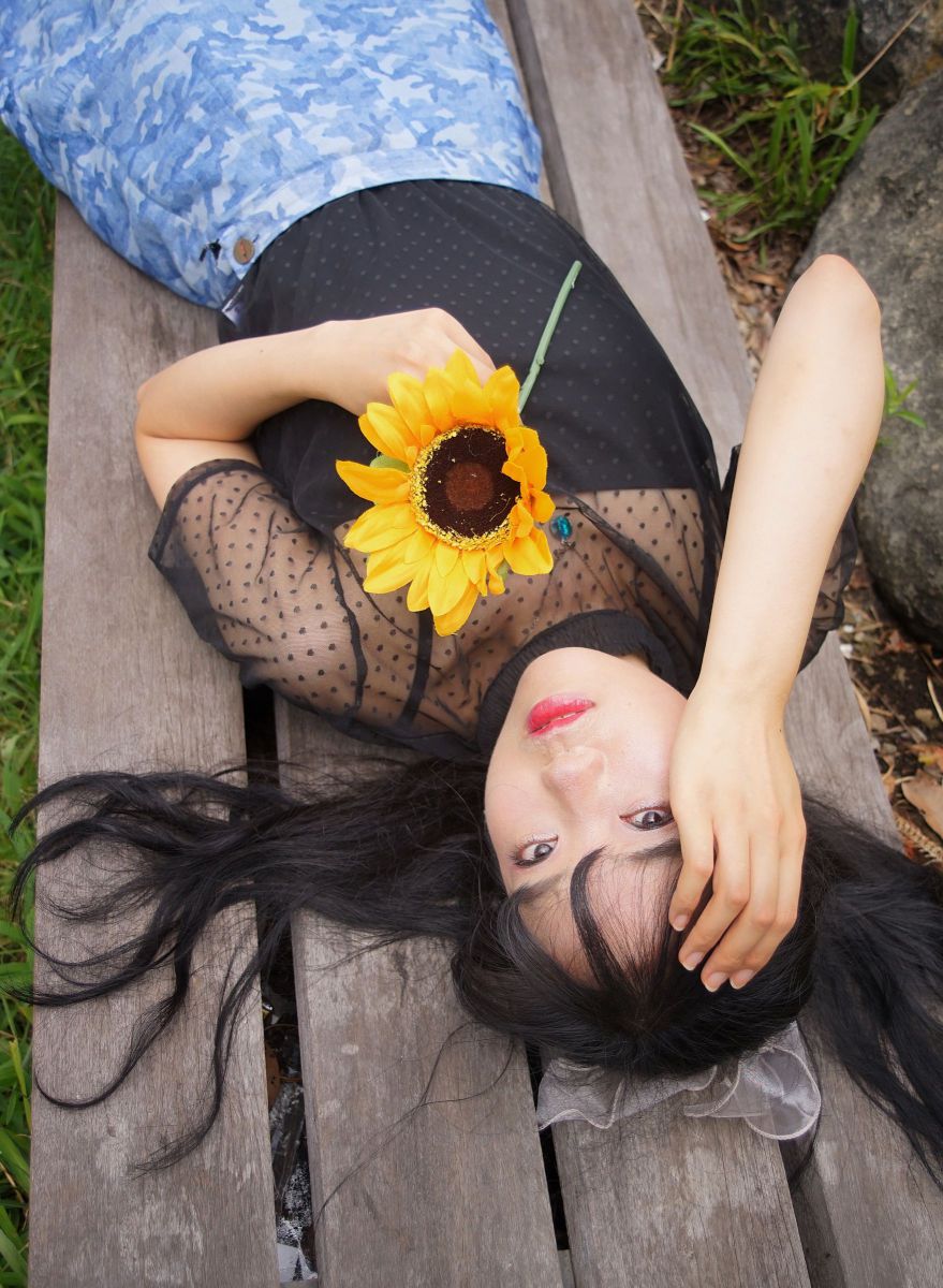 夏の華は原色に色づくII | GANREF