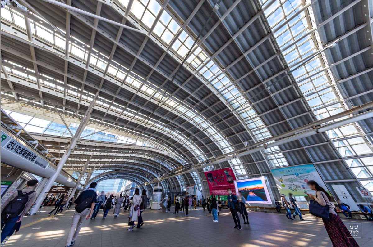 a Station with complex curves | GANREF