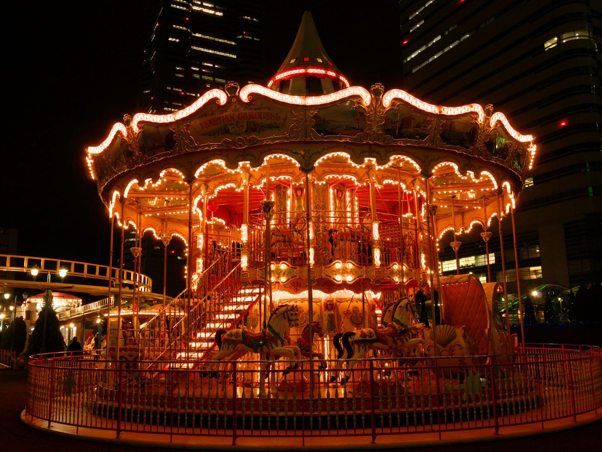夜のメリーゴーランド | GANREF