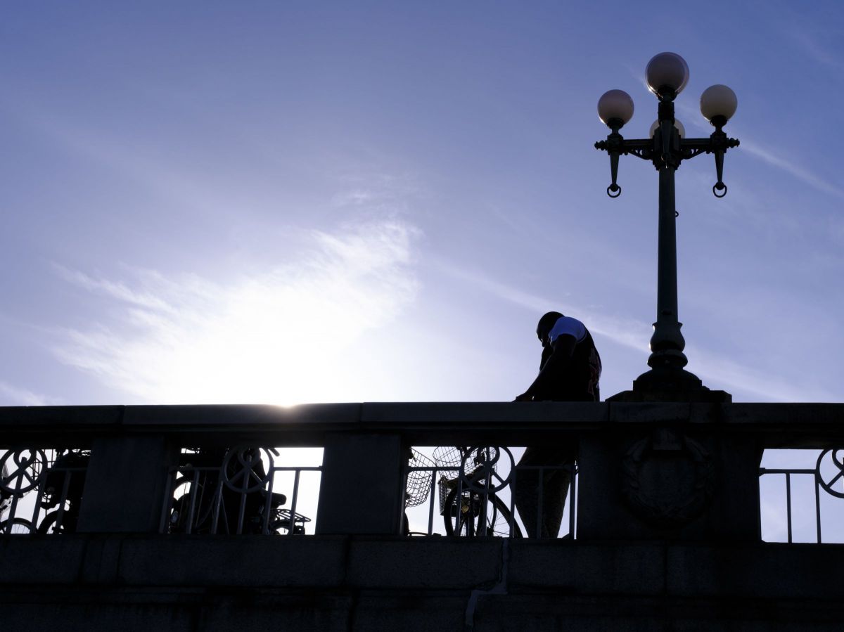 solitude standing | GANREF