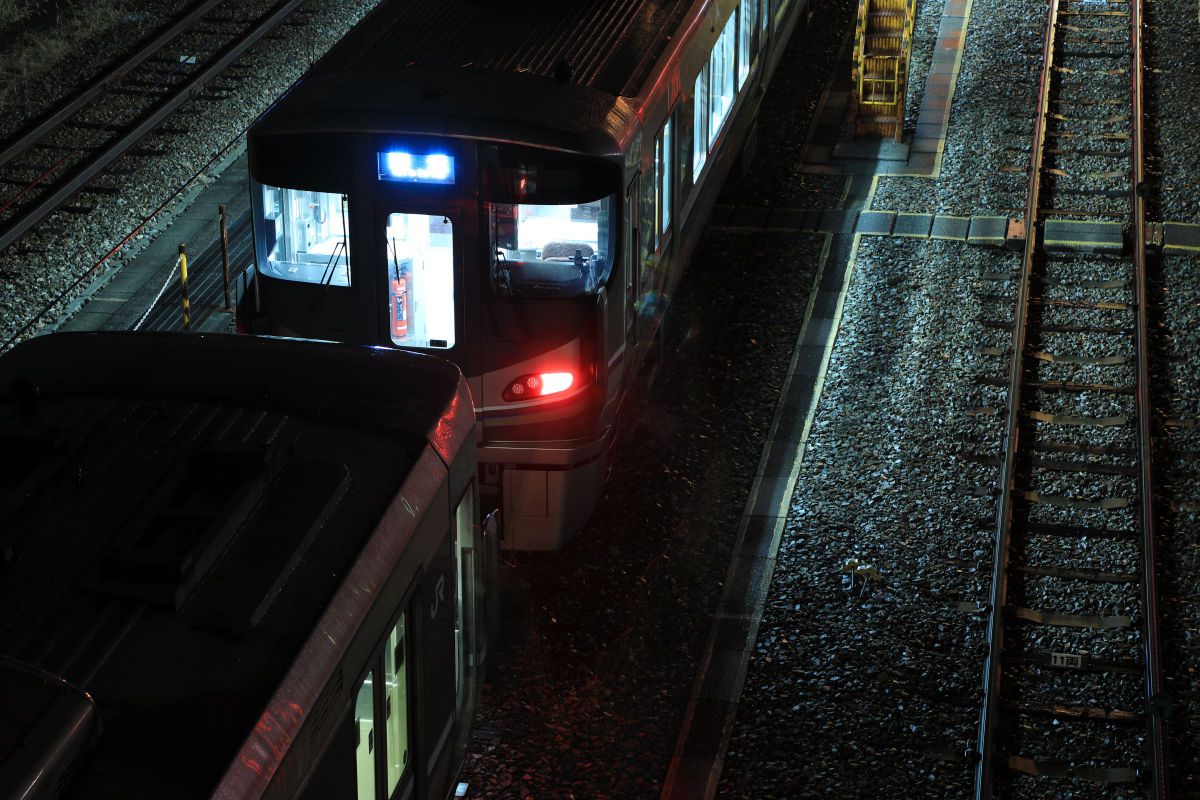 Good-night Kiss | GANREF