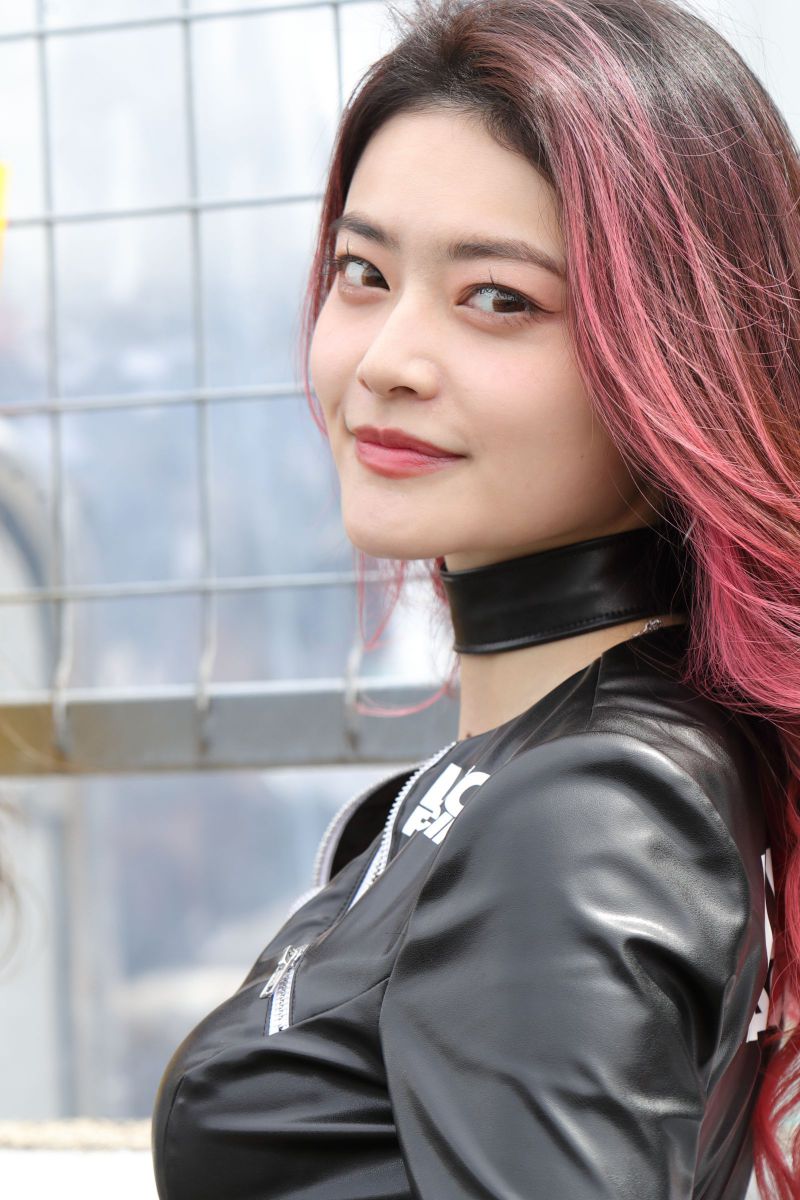 LEON RACING LADY | GANREF