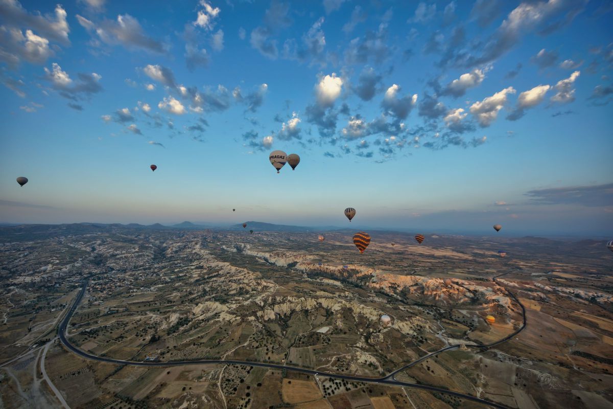 空中散歩 | GANREF